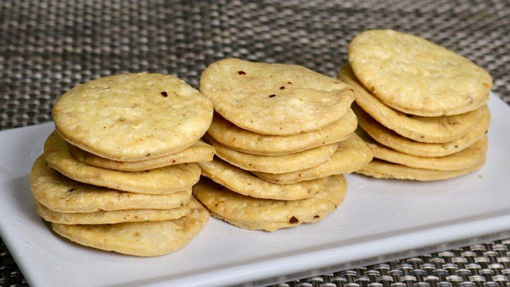 Achari Mathri Recipe | How to Make Masala Mathri by Manjula's Kitchen