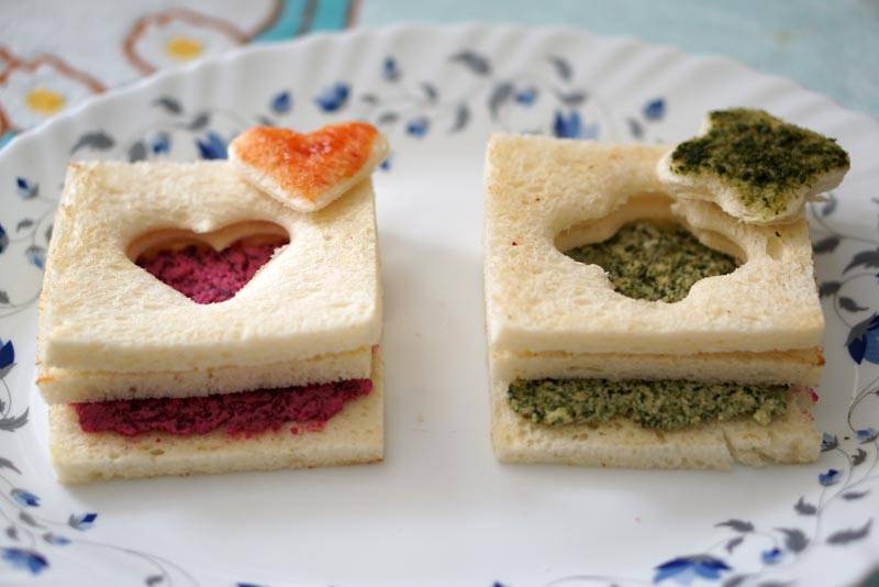 Sandwich: Red & Green Spread Paneer Sandwich